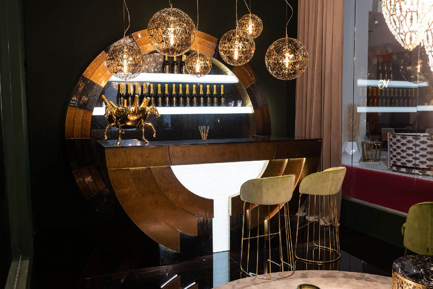 Tailor-made online shop: the elegance of VG design at US fingertips ...